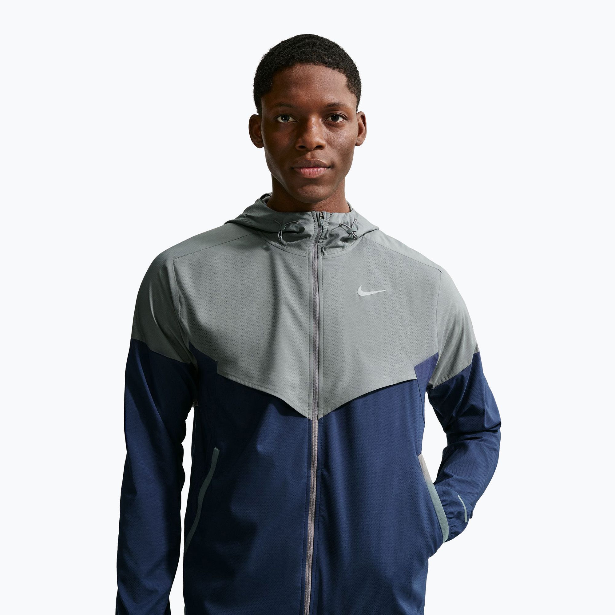 Herren-Laufjacke Nike Impossibly Light Windrunner smoke grey/wolf grey ...